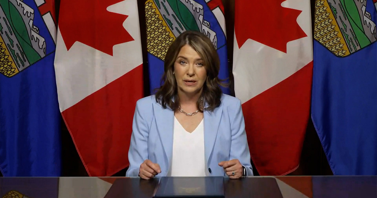 Danielle Smith Lance Un Ultimatum à Ottawa – PiluleRouge.ca